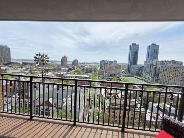 condo with 1 bedroom, Jersey City NJ DLS101748519