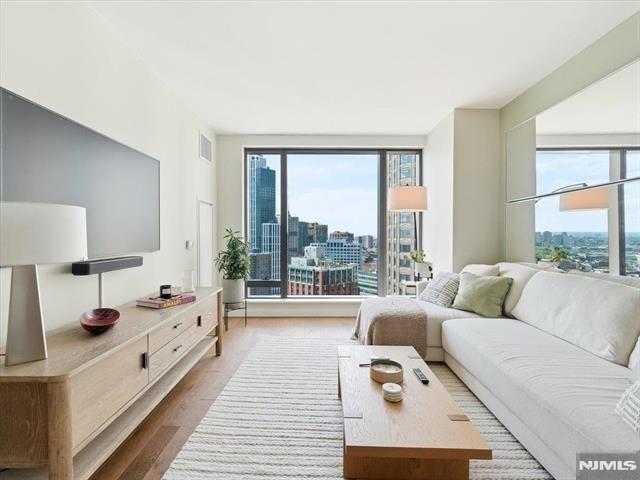 condo with 1 bedroom, Jersey City NJ DS103665998
