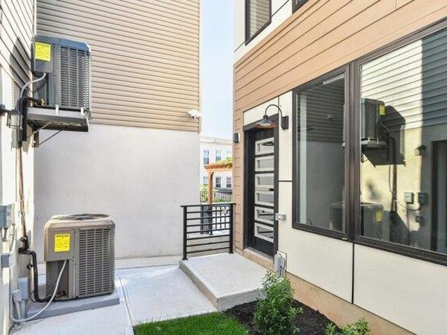condo with 1 bedroom, Jersey City NJ ES104608489