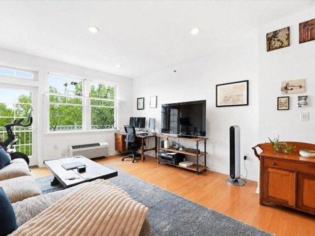 condo with 1 bedroom, Jersey City NJ ES104870110