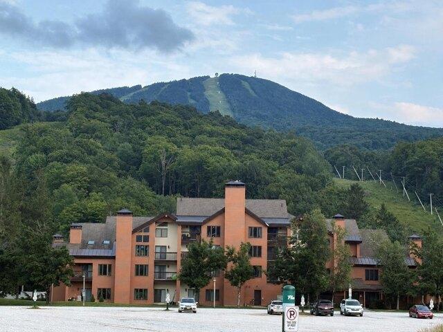 condo with 1 bedroom, Killington VT ES105207560