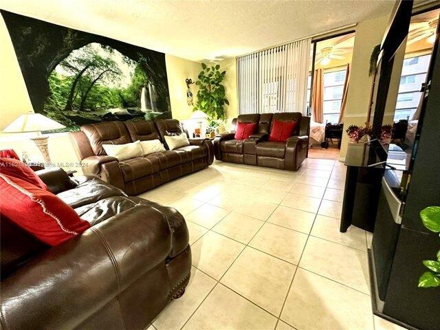 condo with 1 bedroom, Lauderdale Lakes FL ES104900592