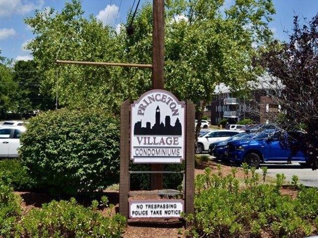 condo with 1 bedroom, Lawrence MA DS104044019