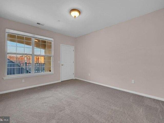 condo with 1 bedroom, Lawrenceville NJ ES104908086