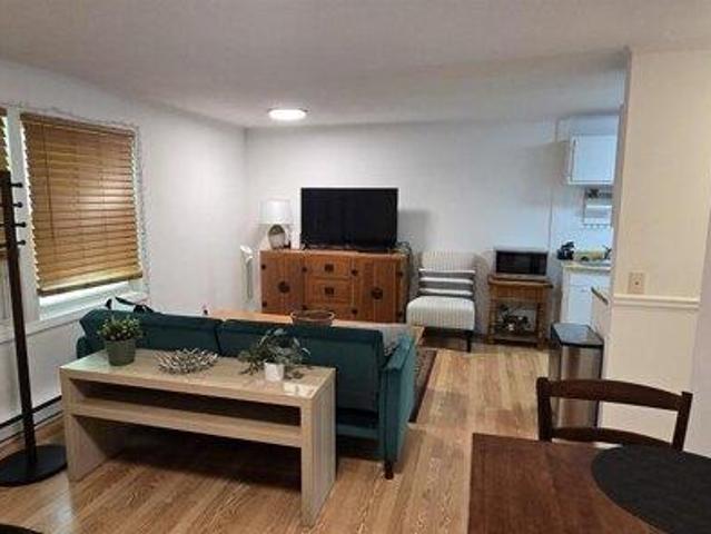 condo with 1 bedroom, Lebanon NH ES104921766