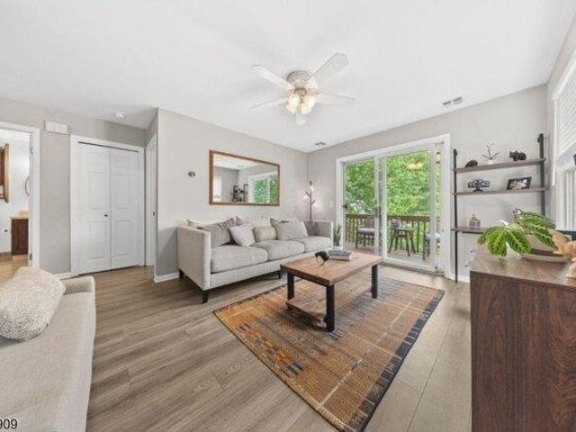 condo with 1 bedroom, Lincoln Park NJ ES104151652