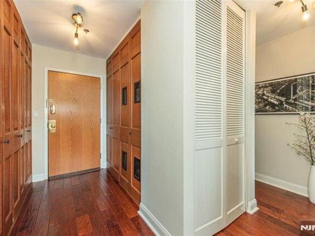 condo with 1 bedroom, Little Falls NJ DS102313515