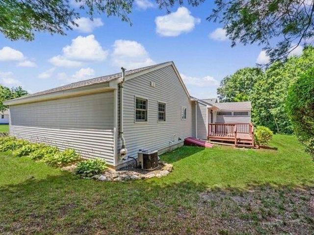 condo with 1 bedroom, Londonderry NH DS104111899