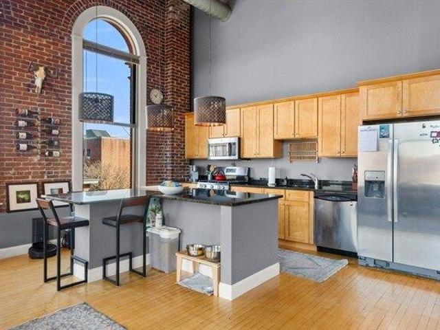 condo with 1 bedroom, Lowell MA DS101749711