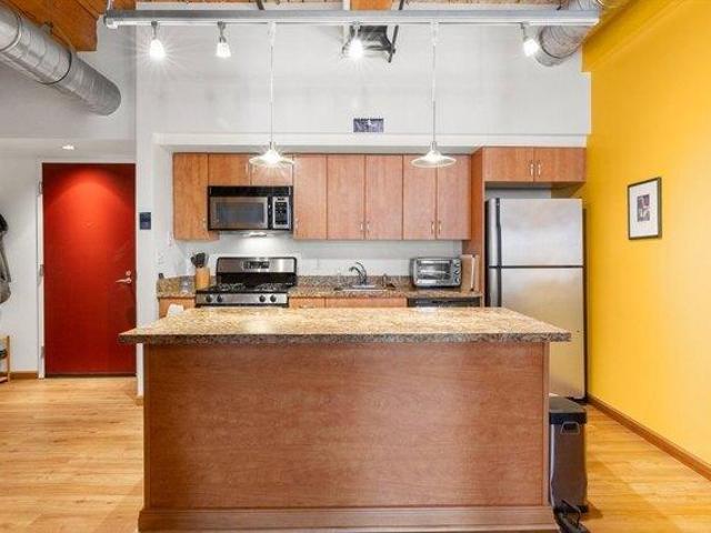condo with 1 bedroom, Lowell MA DS102669137