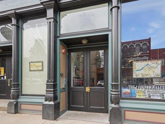 condo with 1 bedroom, Lowell MA ES103966906