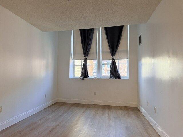 condo with 1 bedroom, Lowell MA ES105158774