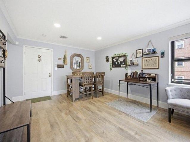 condo with 1 bedroom, m MA ES103102022