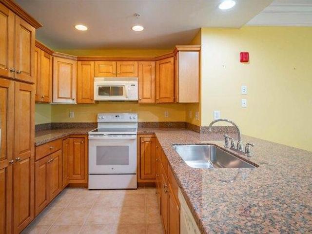 condo with 1 bedroom, m NH ES103251046