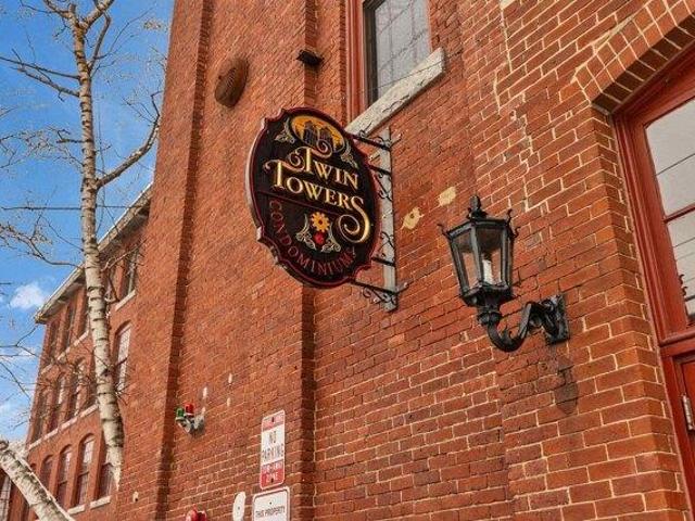 condo with 1 bedroom, Manchester NH DLS101658162
