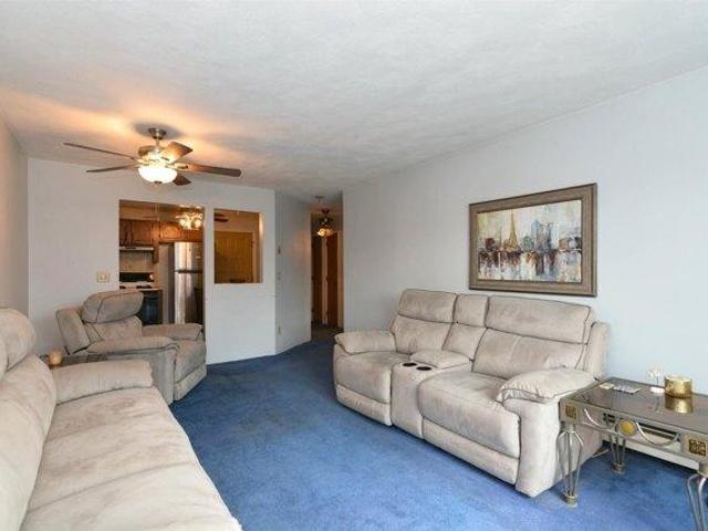 condo with 1 bedroom, Manchester NH DLS101899555