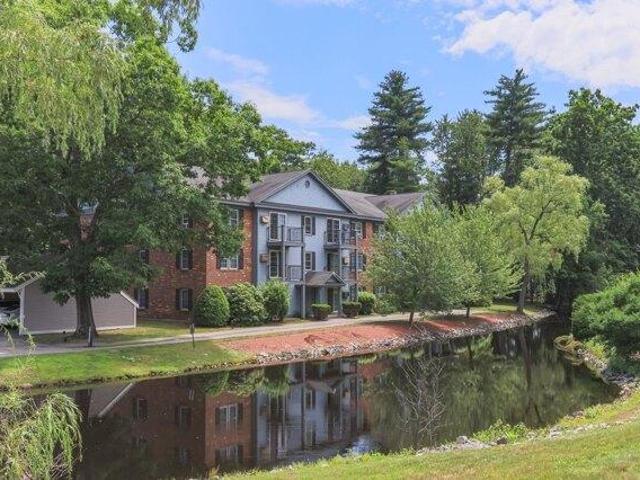 condo with 1 bedroom, Manchester NH ES104265125