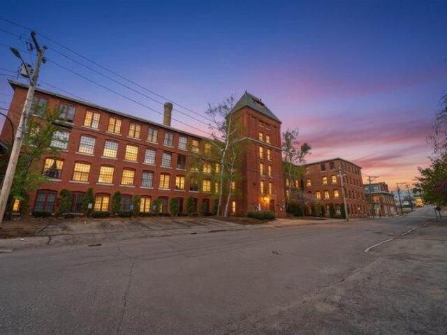 condo with 1 bedroom, Manchester NH ES104265711