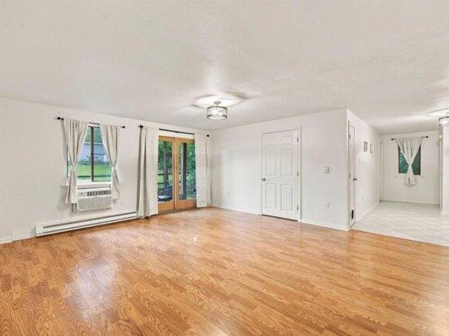 condo with 1 bedroom, Manchester NH ES104832884
