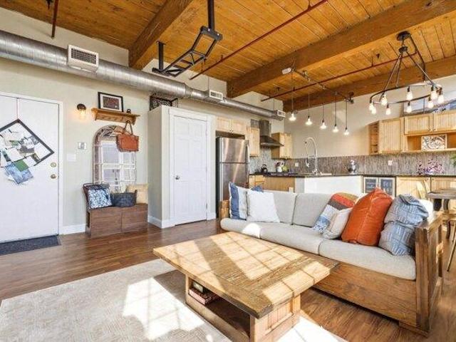condo with 1 bedroom, Manchester NH ES103440006