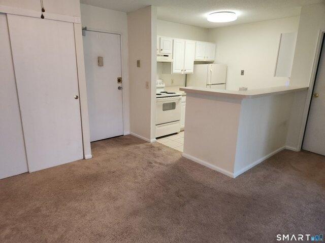 condo with 1 bedroom, Manchester CT ES105157647