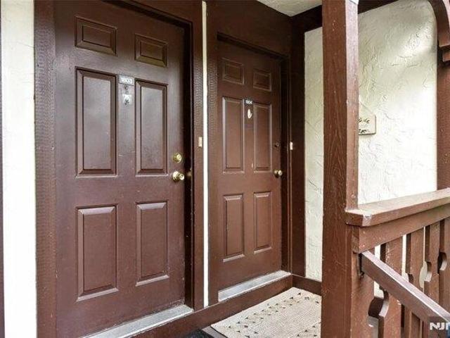 condo with 1 bedroom, Mahwah NJ DS102708227