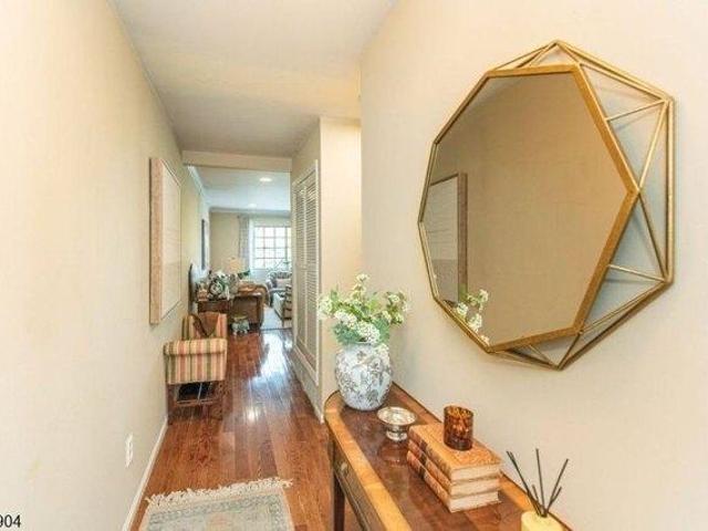 condo with 1 bedroom, Mahwah NJ DS102027713