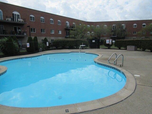 condo with 1 bedroom, Malden MA ES103073592