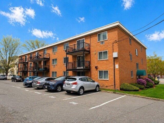 condo with 1 bedroom, Malden MA ES104758095
