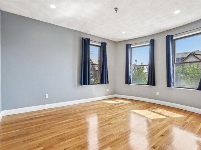 condo with 1 bedroom, Malden MA ES105105585