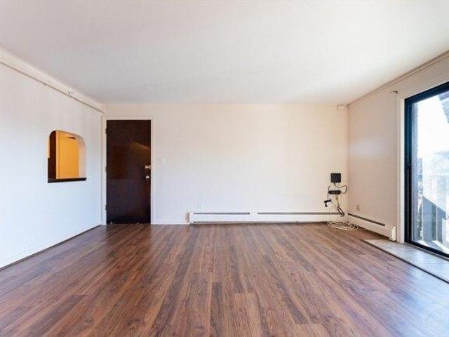 condo with 1 bedroom, Marlborough MA ES103969145