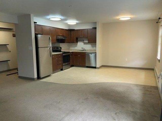 condo with 1 bedroom, Marlborough MA ES105142143