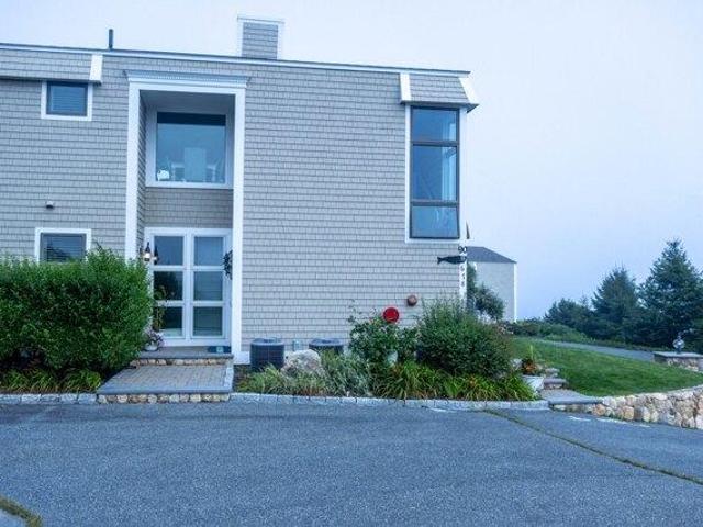 condo with 1 bedroom, Mashpee MA ES105107886