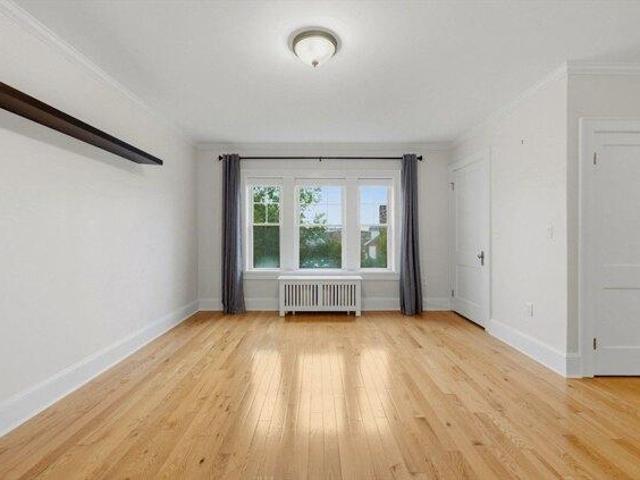 condo with 1 bedroom, Medford MA ES105139867
