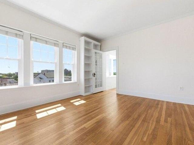 condo with 1 bedroom, Medford MA ES103442715