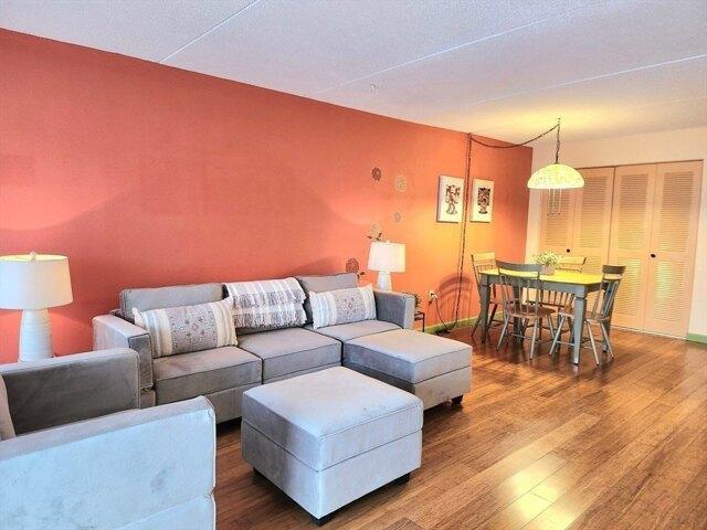 condo with 1 bedroom, Melrose MA ES104374396