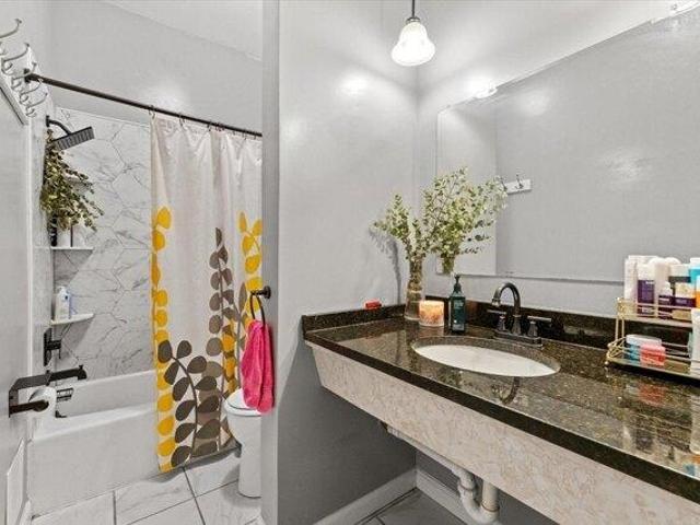condo with 1 bedroom, Melrose MA ES105142697