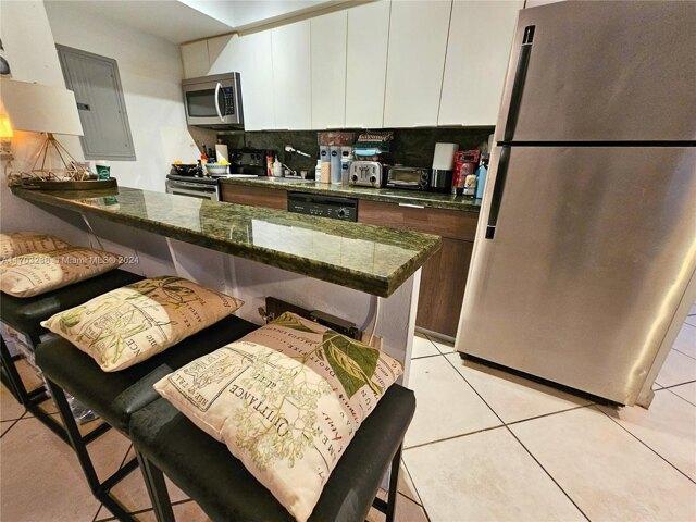 condo with 1 bedroom, Miami Beach FL DS88798090