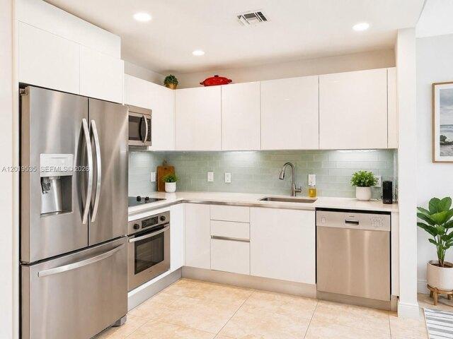 condo with 1 bedroom, Miami FL ES104900853