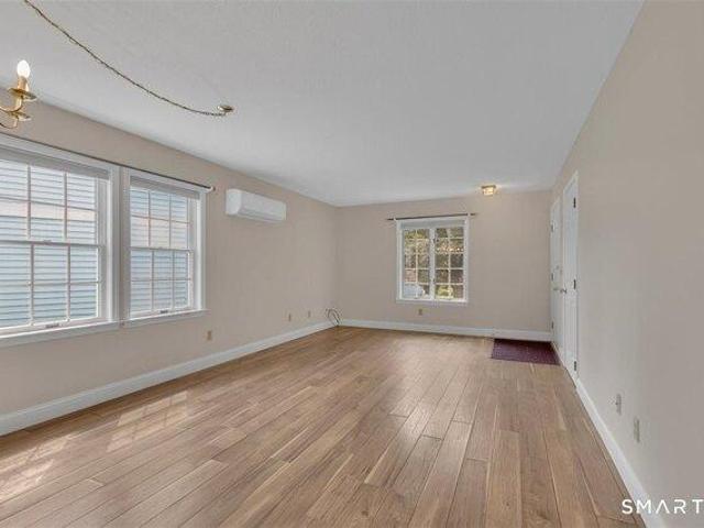 condo with 1 bedroom, Middlefield CT ES104852060