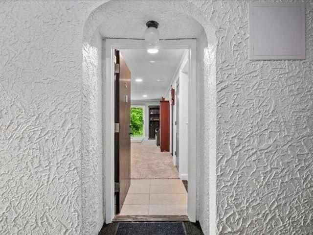 condo with 1 bedroom, Milford MA ES105094858