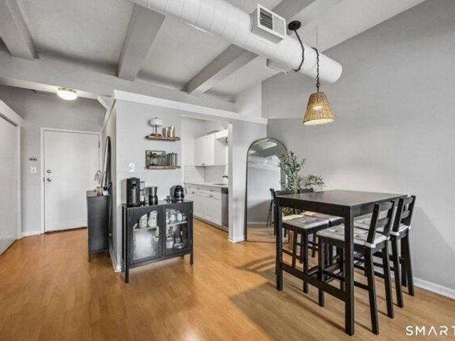 condo with 1 bedroom, Milford CT ES103436143