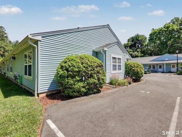 condo with 1 bedroom, Milford CT ES103499257