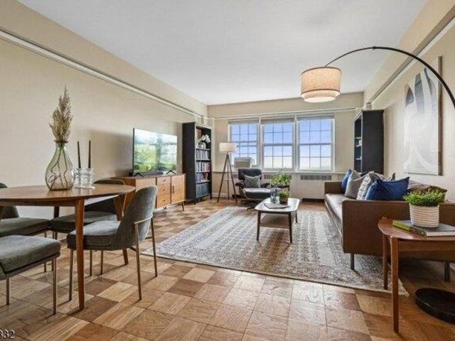 condo with 1 bedroom, Montclair NJ DS103159893