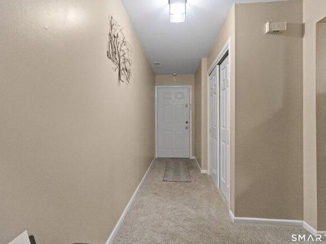 condo with 1 bedroom, Monroe CT DLS102529827