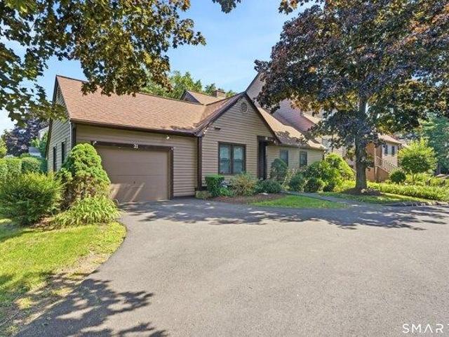 condo with 1 bedroom, Monroe CT ES104510661