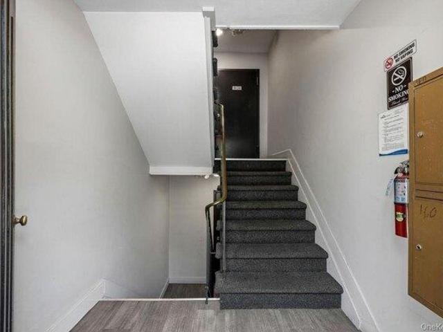 condo with 1 bedroom, Monsey NY ES105190170