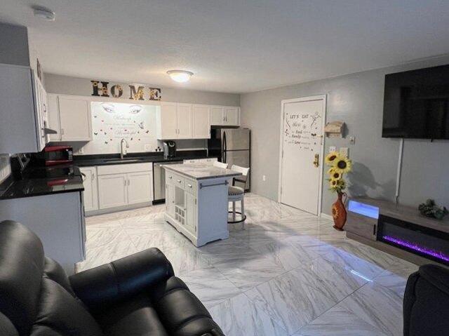 condo with 1 bedroom, Nashua NH ES103034646