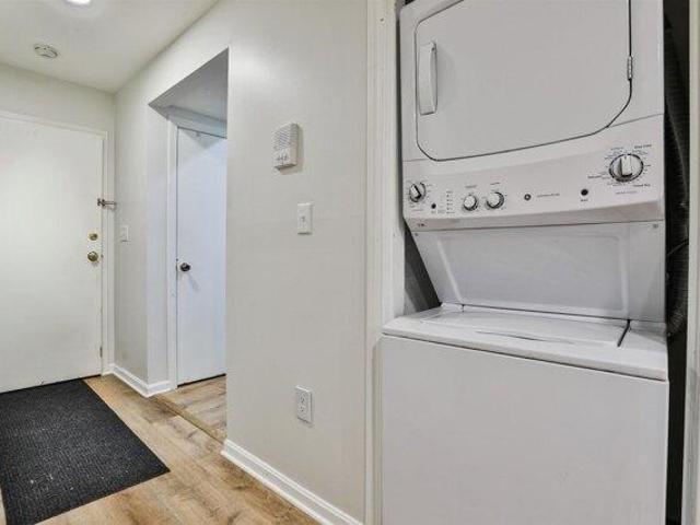 condo with 1 bedroom, Nashua NH ES104261856