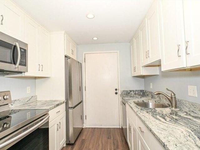 condo with 1 bedroom, Natick MA DS102447780